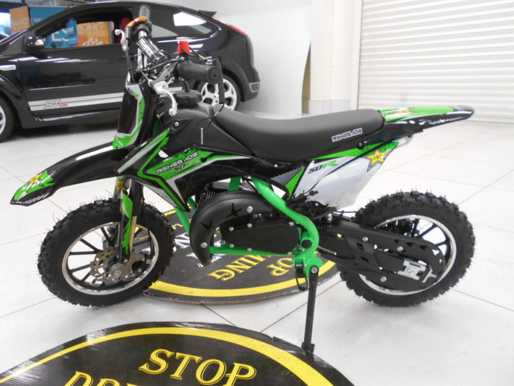 KIDS PETROL DIRT BIKE RENEGADE 50R 49cc GREEN – Lowes Of Larne