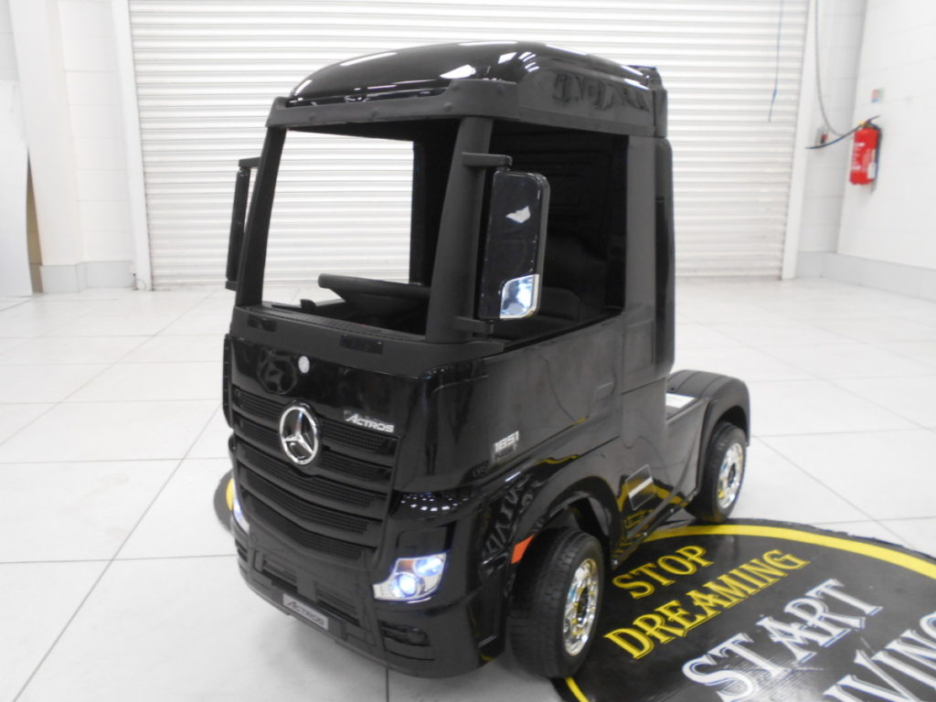 KIDS ELEC RIDE ON LORRY MERCEDES ARTIC – Lowes Of Larne